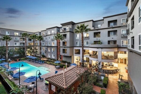 Chicago Apartments for Rent | Windsor Communities