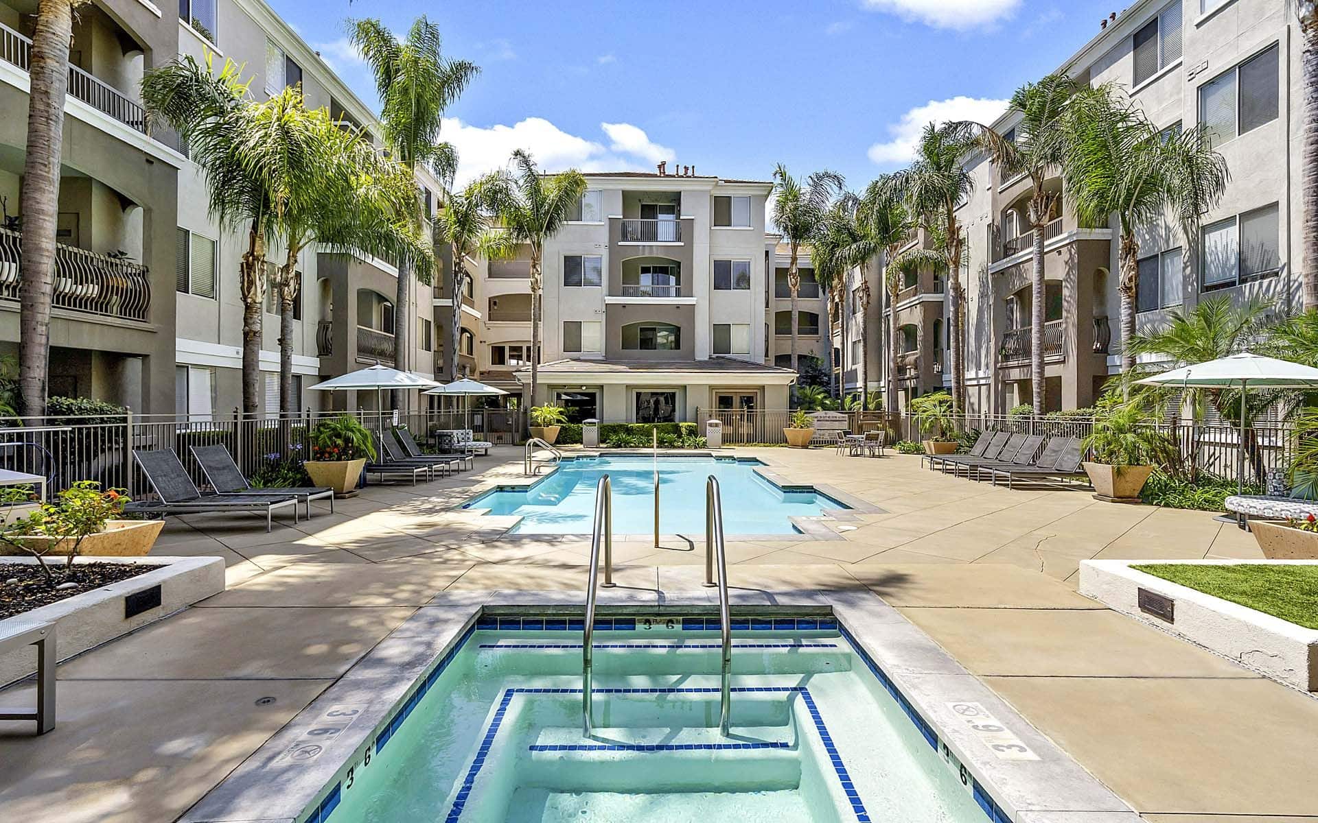 1 and 2 Bedroom Apartments in Orange, CA | Windsor Main Place