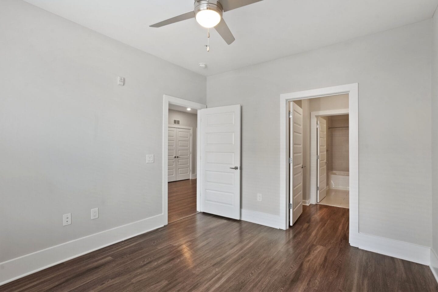 Mid-Rise Apartments in Morningside, Atlanta, GA